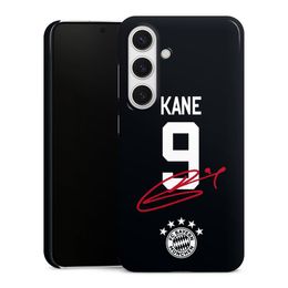 DeinDesign Galaxy S24 Handy Premium Case Smartphone Handyh&uuml;lle Schutzh&uuml;lle gl&auml;nzend Fc Bayern M&uuml;nchen Harry Kane Jersey Premium Case