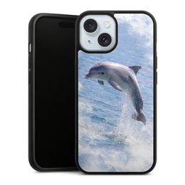DeinDesign iPhone 15 Handy Gallery Case Handyh&uuml;lle 9H Geh&auml;rtetes Glas R&uuml;ckseite H&uuml;lle Wale Ocean Dolphin Gallery Case