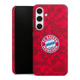 DeinDesign Galaxy S24 Handy Premium Case Smartphone Handyh&uuml;lle Schutzh&uuml;lle gl&auml;nzend Camouflage Fcb Fc Bayern M&uuml;nchen Premium Case