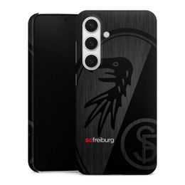 DeinDesign Galaxy S24 Handy Premium Case Smartphone Handyh&uuml;lle Schutzh&uuml;lle matt Sc Freiburg Metallic Look Official Licensed Product Premium Case