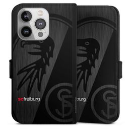 DeinDesign iPhone 14 Pro Handy Klapph&uuml;lle Handyh&uuml;lle aus Kunst Leder schwarz Flip Case Sc Freiburg Metallic Look Official Licensed Product Sideflip mit langer 