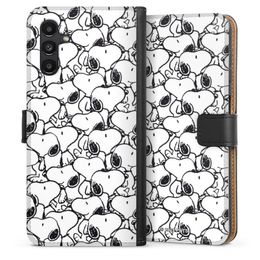 DeinDesign Galaxy A13 5G Handy Klapph&uuml;lle Handyh&uuml;lle aus Kunst Leder schwarz Flip Case Peanuts Snoopy Muster Sideflip mit langer Lasche