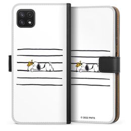 DeinDesign Galaxy A22 5G Handy Klapph&uuml;lle Handyh&uuml;lle aus Kunst Leder schwarz Flip Case Snoopy Dog Peanuts Sideflip mit langer Lasche