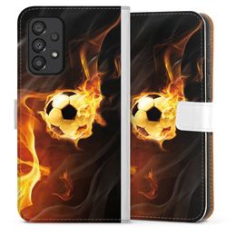 DeinDesign Galaxy A33 5G Handy Klapph&uuml;lle Handyh&uuml;lle aus Kunst Leder wei&szlig; Flip Case Ball Fire Soccer Sideflip mit Lasche