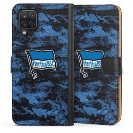 DeinDesign Galaxy A12 Handy Klapph&uuml;lle Handyh&uuml;lle aus Kunst Leder schwarz Flip Case Hertha Bsc Flag Logo Sideflip mit langer Lasche