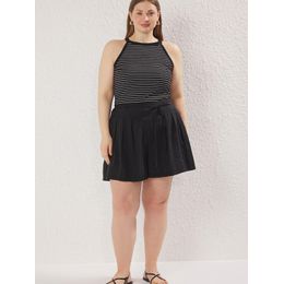 Trendyol Curve Shorts Damen Gr&ouml;&szlig;e 48 schwarz