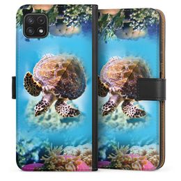 DeinDesign Galaxy A22 5G Handy Klapph&uuml;lle Handyh&uuml;lle aus Kunst Leder schwarz Flip Case Animals Ocean Turtle Sideflip mit langer Lasche