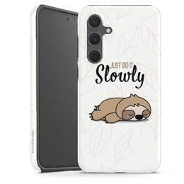 DeinDesign Galaxy S24 FE 5G Handy Panzer Handyh&uuml;lle robuste Outdoor H&uuml;lle Schutzh&uuml;lle matt Sloth Lazy Sunday Animals Tough Case