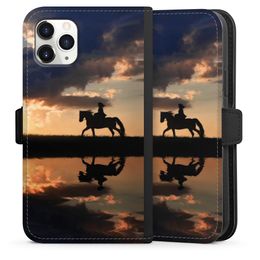 DeinDesign iPhone 11 Pro Handy Klapph&uuml;lle Handyh&uuml;lle aus Kunst Leder schwarz Flip Case Sunset Horseback Riding Horse Sideflip mit Lasche