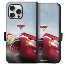 DeinDesign iPhone 15 Pro Max Handy Klapph&uuml;lle Handyh&uuml;lle aus Kunst Leder schwarz Flip Case Lightning Mcqueen 95 Official Licensed Product Cars Sideflip mit 
