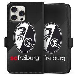DeinDesign iPhone 15 Pro Max Handy Klapph&uuml;lle Handyh&uuml;lle aus Kunst Leder schwarz Flip Case Sc Freiburg Lettering Logo Sideflip mit Lasche