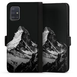 DeinDesign Galaxy A51 Handy Klapph&uuml;lle Handyh&uuml;lle aus Kunst Leder schwarz Flip Case Mountain Snow Mountain Top Sideflip mit Lasche