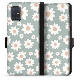 DeinDesign Galaxy A51 Handy Klapph&uuml;lle Handyh&uuml;lle aus Kunst Leder schwarz Flip Case Daisy Muster Flowers Sideflip mit Lasche