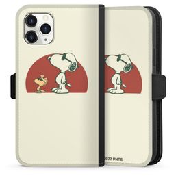 DeinDesign iPhone 11 Pro Handy Klapph&uuml;lle Handyh&uuml;lle aus Kunst Leder schwarz Flip Case Snoopy Official Licensed Product Kindheit Sideflip mit Lasche