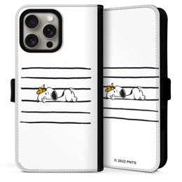 DeinDesign iPhone 16 Pro Handy Klapph&uuml;lle Handyh&uuml;lle aus Kunst Leder schwarz Flip Case Snoopy Dog Peanuts Sideflip mit Lasche