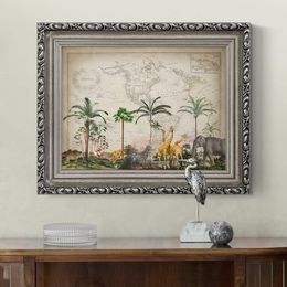 Gerahmtes Leinwandbild Vintage Collage - Tierwelt auf Weltkarte