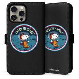 DeinDesign iPhone 16 Pro Handy Klapph&uuml;lle Handyh&uuml;lle aus Kunst Leder schwarz Flip Case Peanuts Weltall Snoopy Sideflip mit Lasche