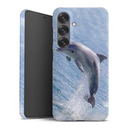 DeinDesign Galaxy S25 Handy Premium Case Smartphone Handyh&uuml;lle Schutzh&uuml;lle matt Wale Ocean Dolphin Premium Case