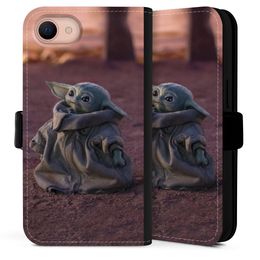 DeinDesign iPhone 16e Handy Klapph&uuml;lle Handyh&uuml;lle aus Kunst Leder schwarz Flip Case The Child Star Wars Baby Yoda Sideflip mit Lasche