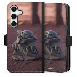 DeinDesign Galaxy S24 Handy Klapph&uuml;lle Handyh&uuml;lle aus Kunst Leder schwarz Flip Case The Child Star Wars Baby Yoda Sideflip mit Lasche