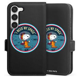 DeinDesign Galaxy S23 Handy Klapph&uuml;lle Handyh&uuml;lle aus Kunst Leder schwarz Flip Case Peanuts Weltall Snoopy Sideflip mit Lasche