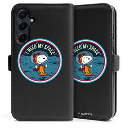 DeinDesign Galaxy A35 5G Handy Klapph&uuml;lle Handyh&uuml;lle aus Kunst Leder schwarz Flip Case Peanuts Weltall Snoopy Sideflip mit Lasche