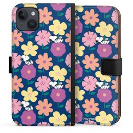 DeinDesign iPhone 14 Plus Handy Klapph&uuml;lle Handyh&uuml;lle aus Kunst Leder schwarz Flip Case Muster Snoopy Flowers Sideflip mit langer Lasche