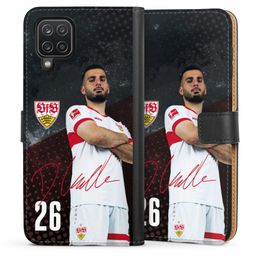 DeinDesign Galaxy A12 Handy Klapph&uuml;lle Handyh&uuml;lle aus Kunst Leder schwarz Flip Case Vfb Stuttgart Deniz Undav Official Licensed Product Sideflip mit langer 