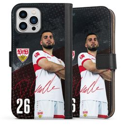 DeinDesign iPhone 13 Pro Max Handy Klapph&uuml;lle Handyh&uuml;lle aus Kunst Leder schwarz Flip Case Official Licensed Product Deniz Undav Vfb Stuttgart Sideflip mit 
