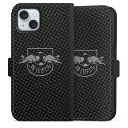 DeinDesign iPhone 15 Handy Klapph&uuml;lle Handyh&uuml;lle aus Kunst Leder schwarz Flip Case Rb Leipzig Carbon Metallic Look Sideflip mit Lasche