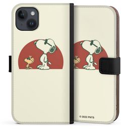 DeinDesign iPhone 14 Plus Handy Klapph&uuml;lle Handyh&uuml;lle aus Kunst Leder schwarz Flip Case Snoopy Official Licensed Product Kindheit Sideflip mit langer Lasche