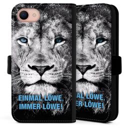 DeinDesign iPhone 16e Handy Klapph&uuml;lle Handyh&uuml;lle aus Kunst Leder schwarz Flip Case Official Licensed Product Tsv 1860 M&uuml;nchen Lion Sideflip mit Lasche