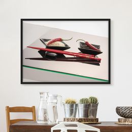 Bilderwelten Bild mit Rahmen Rote Chilis in Reisschalen