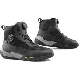Falco Reddix, Schuhe