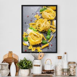 Bilderwelten Bild mit Rahmen Pastamix mit Basilikum