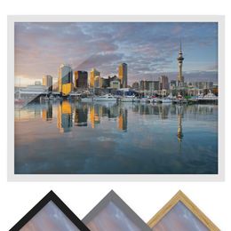 Architektur & Skyline Bild mit Rahmen Auckland Skyline Sonnenuntergang