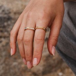 Holzkern Campania Ring Gold und Perlmutt
