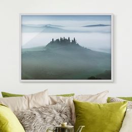 Bild mit Rahmen Bauernhaus im Nebel