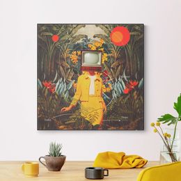 Wechselbild Vintage Fernseher im Dschungel