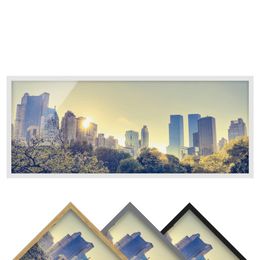 Architektur & Skyline Bild mit Rahmen Peaceful Central Park