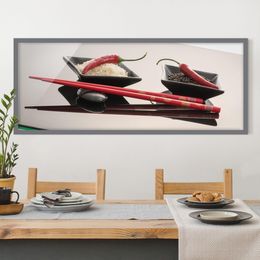 Bilderwelten Bild mit Rahmen Rote Chilis in Reisschalen