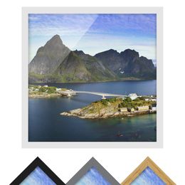 Bilderwelten Bild mit Rahmen - Quadrat Nordisches Paradies