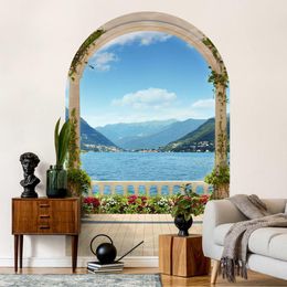 Bilderwelten Rundbogen Tapete Ausblick auf den Comer See - Schlafzimmer Wohnzimmer - hinterm Bett - halbrund rund - selbstklebend Fototapete