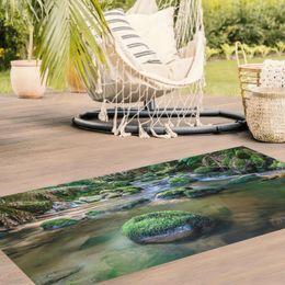 Vinylteppich - Bach im Dschungel - Motiv gr&uuml;n Wald Vinylmatte B&auml;ume K&uuml;che Badezimmer Flur