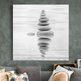 Bilderwelten Leinwandbild Steinturm im Wasser Schwarz-Wei&szlig;