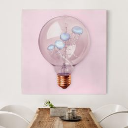 Bilderwelten Leinwandbild Tiere Digital Art Kunstdruck rosa - Gl&uuml;hbirne mit Quallen - Wandbild XXL Wohnzimmer Schlafzimmer