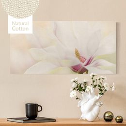 Bilderwelten Leinwandbild - Querformat Zarte Magnolienbl&uuml;te