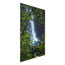 Alu Dibond Outdoor Bild - Blick zum Wasserfall - Natur gr&uuml;n Motiv wetterfest Wasserfall Wohnzimmer Schlafzimmer
