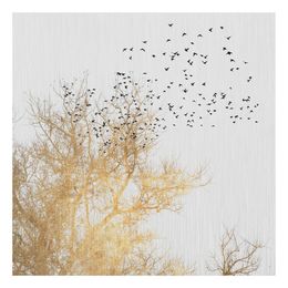 Bilderwelten Alu Dibond Outdoor Bild Wald gold modern wetterfest - Vogelschwarm vor goldenem Baum - B&auml;ume Wohnzimmer Schlafzimmer