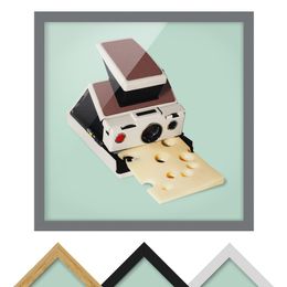 Bilderwelten Bild mit Rahmen - Quadrat Kamera mit K&auml;se